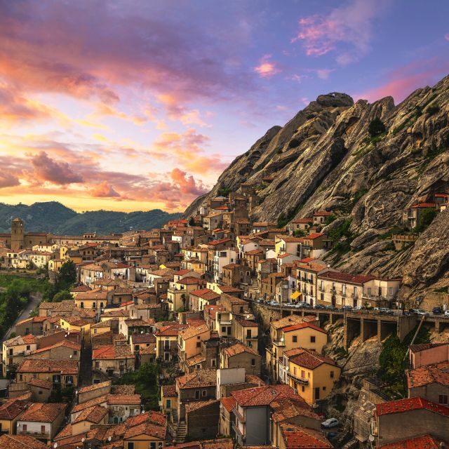 From Castelmezzano: Guided Hike to Pietrapertosa and Back - Key Points