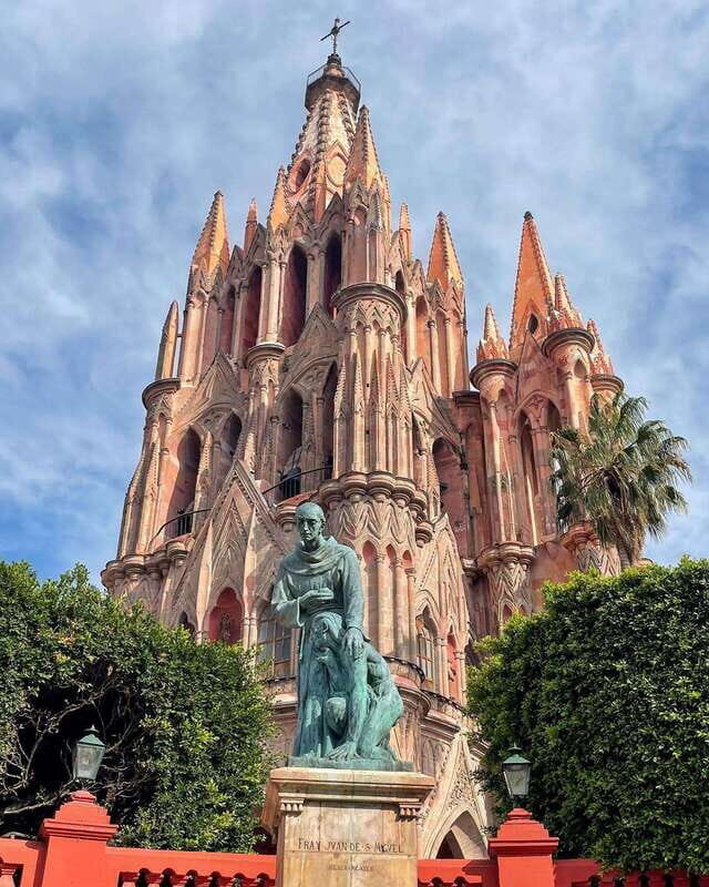 FROM CDMX and PUEBLA: Queretaro, Guanajuato, Hidalgo, Morelia 4 DAYS - Key Points