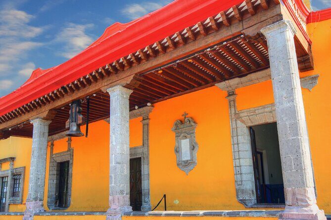 From cdmx: Tour in Coyoacan and Xochimilco all inclusive - Transportation and Group Size: Comfort and Intimacy