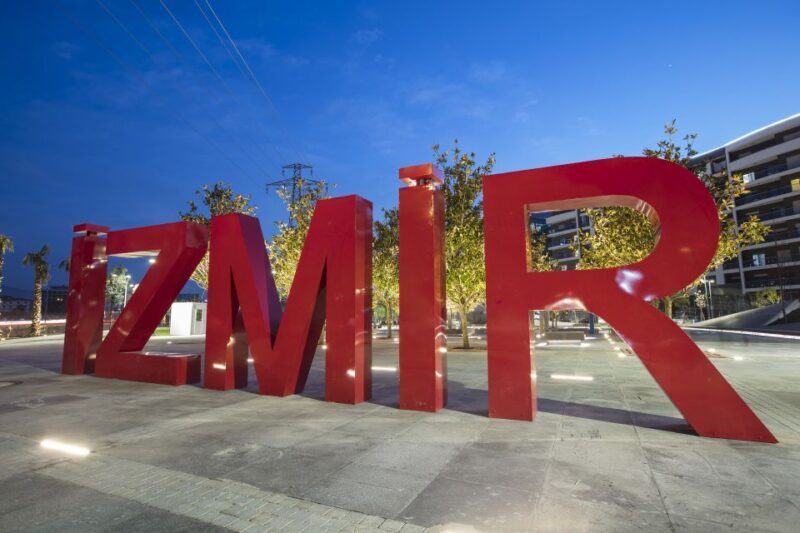 From Cesme: Private Izmir City & Agora Tour with Lunch - Exploring Izmir: A Practical Guide to the Private City Tour from Cesme