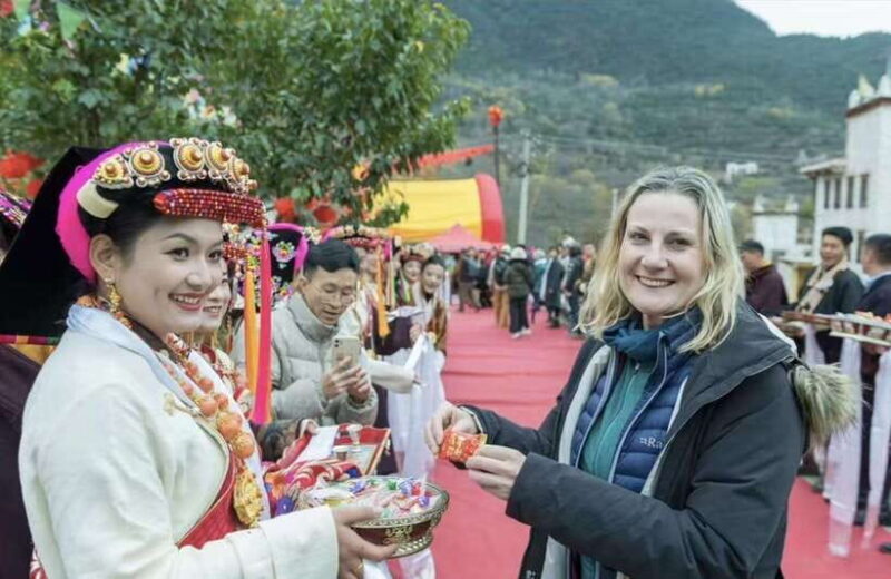From Chengdu: Tibetan Village Live as a Tibetan Day Tour - The Sum Up