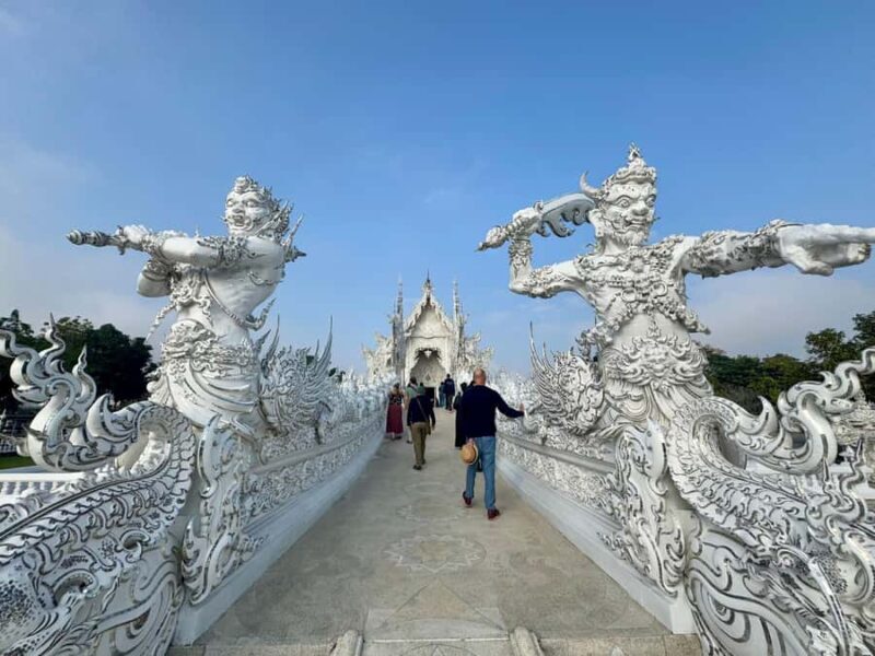 From Chiang Rai: 7 Major Sites Tour - Temples & Villages - Return Journey & Flexibility
