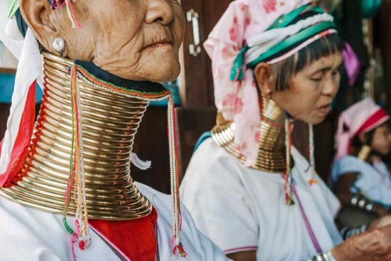 From Chiang Rai: Famous Temples and Golden Triangle Day Tour - An In-Depth Look at the Tour Experience