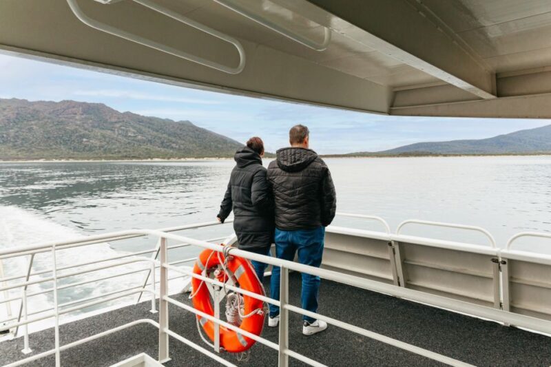 From Coles Bay: Wineglass Bay Cruise with Lunch - FAQ