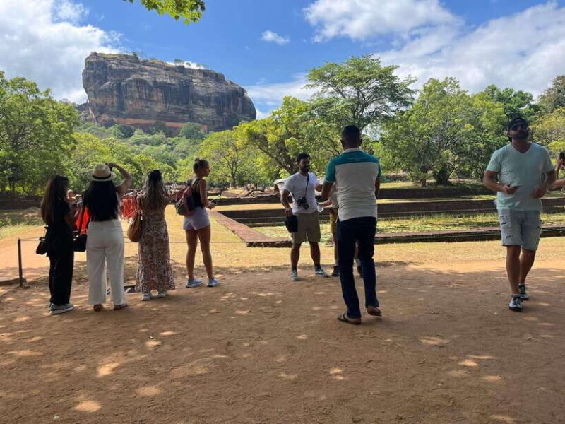 From Colombo Cruise port: Sigiriya and Dambulla 2-Day Tour - An Introduction to the 2-Day Journey