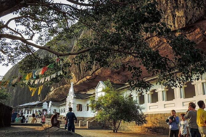 From Colombo: Overnight Tour to Kandy and Transfer to Sigiriya - Value and Practical Considerations