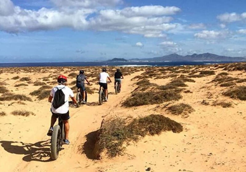 From Corralejo: Fuerteventura Guided E-Bike/E-scooter Tour - Setting Out: A Well-Organized Start