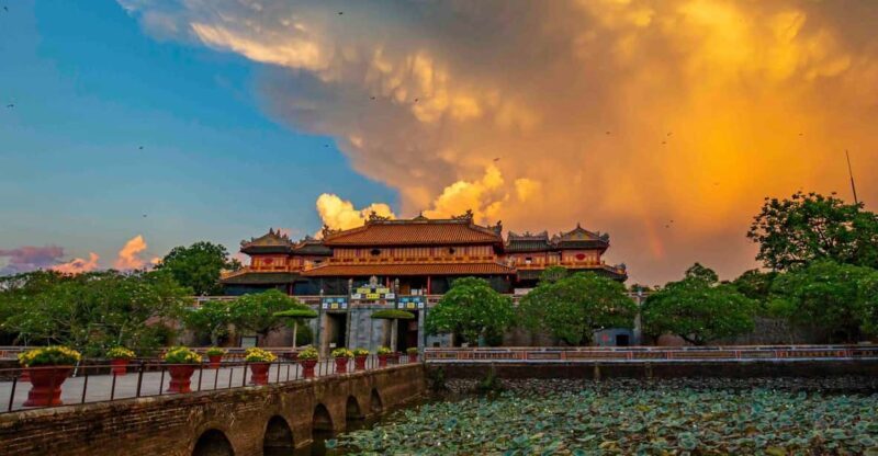From Da Nang: Hue Guided Day Trip with Lunch Private Tour - Key Points