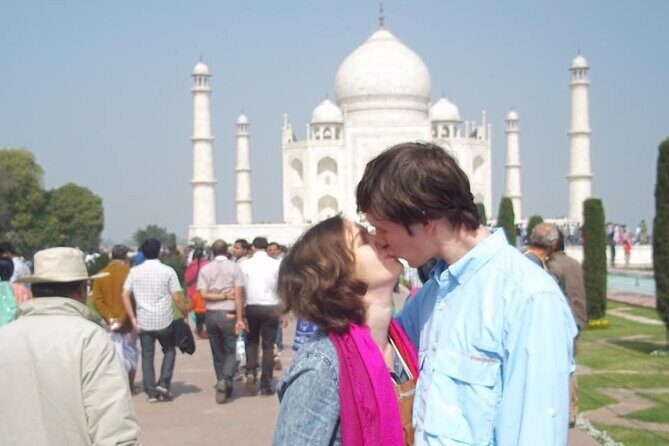 From Delhi: 2-Day Taj Mahal Sunrise Tour with Fatehpur Sikri - Day 2: Sunrise at the Taj Mahal & Fatehpur Sikri