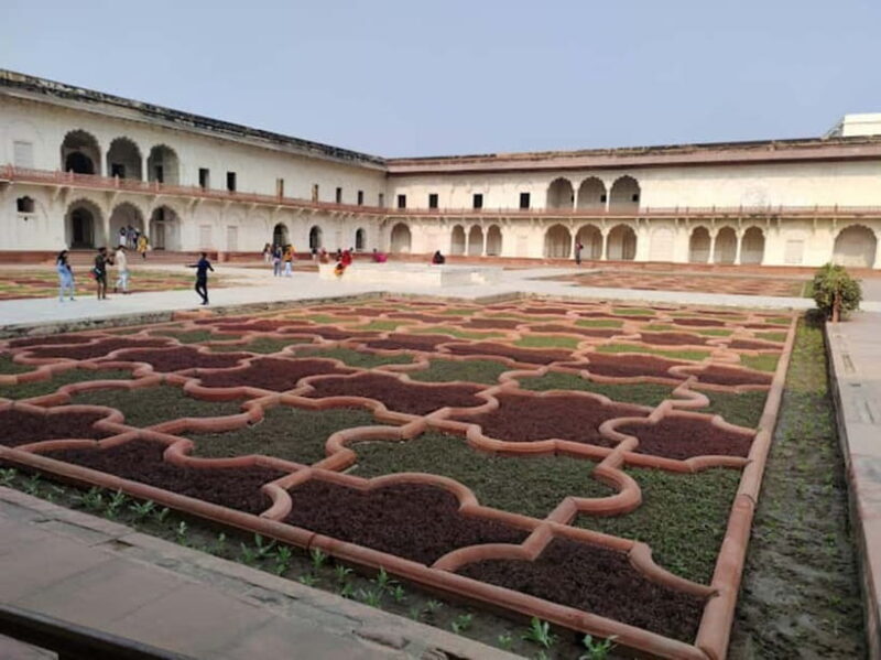 From Delhi: Agra Private Tour with Fast Entry to Taj mahal - Exploring Agra’s Other Highlights