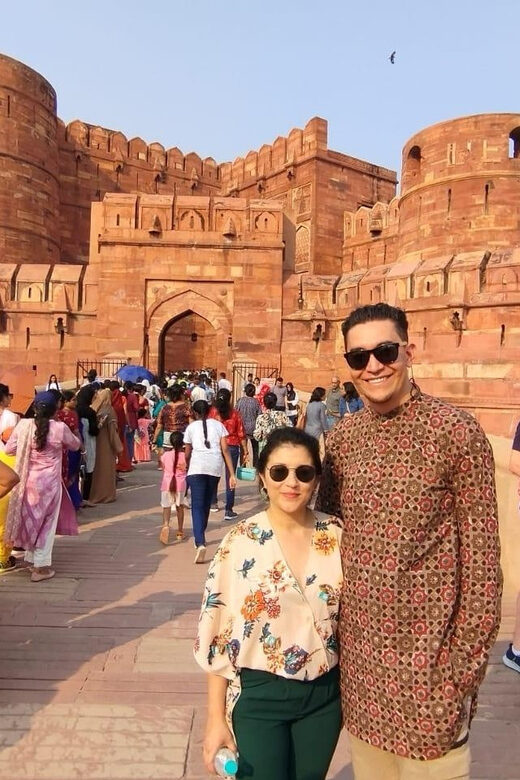 From Delhi: Agra Sightseeing with Lord Shiva Temple - Exploring Agra Fort