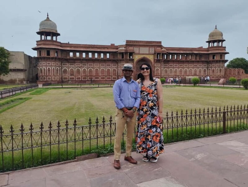 From Delhi: Agra Sightseeing with Lord Shiva Temple - Optional Visit to Shri Mankameshwar Temple
