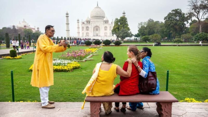 From Delhi/Agra: Sunrise Taj Mahal Agra tour with 5* Lunch - Key Points