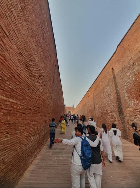 From Delhi: Deluxe Taj Mahal and Agra tour with Luxury Cars - Returning to Delhi