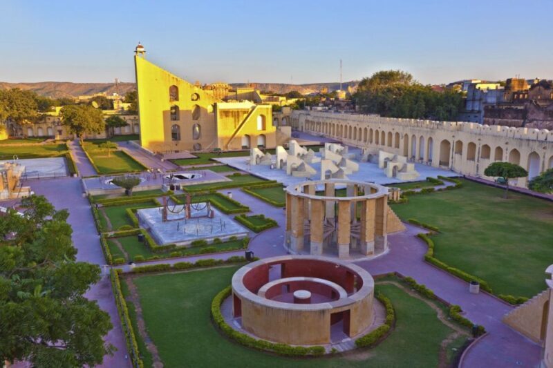 From Delhi: Full Day Jaipur City Guided Tour with Lunch - Key Points