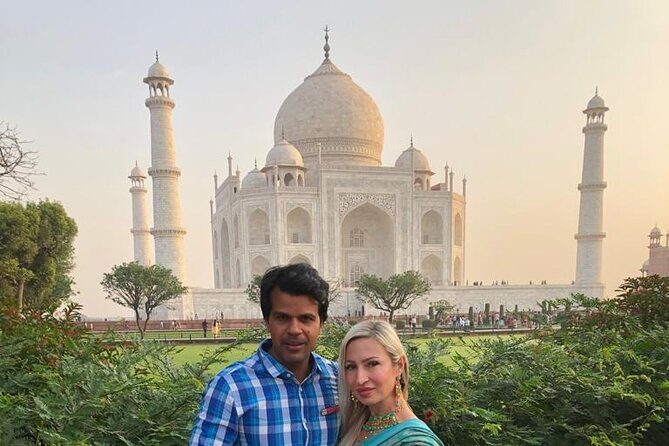 From Delhi: Full Day TajMahal & Agra Fort with 5 Star Lunch - From Reviews: What Travelers Love