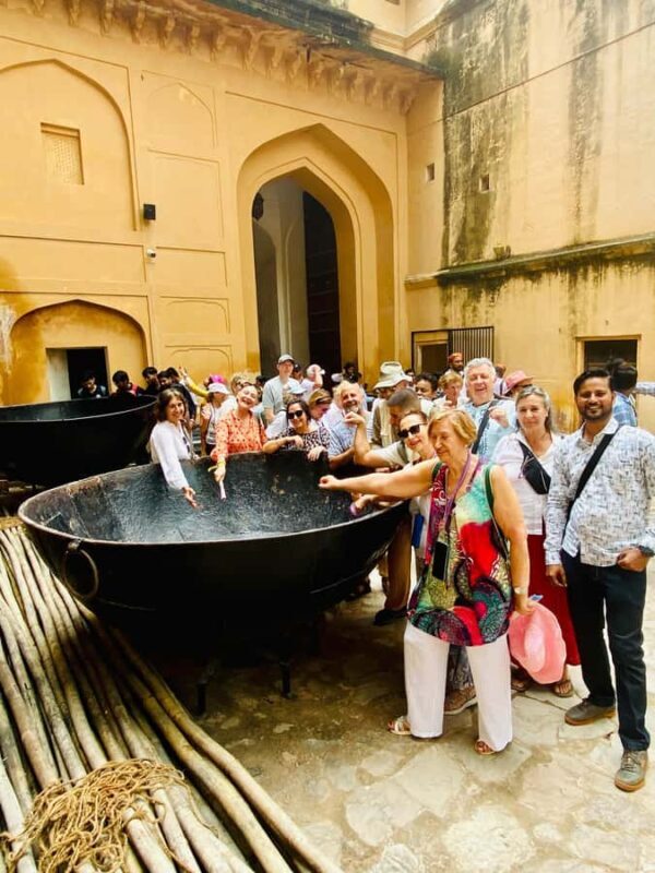 From Delhi : Jaipur Day Tour By Superfast Train - The Experience: A Deep Dive into the Day