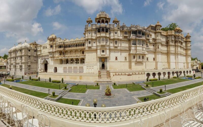From Delhi: Jaipur Private Tour with Guide & Hotel Pickup - Lunch Break (Optional)