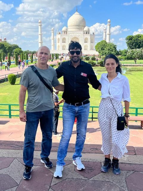 From Delhi: One Day Trip To Taj Mahal, Agra Fort & Baby Taj - Lunch in Style