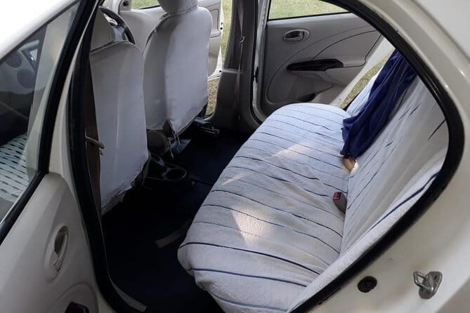 From Delhi: One way Private Transfer Service to Agra - A Detailed Look at the Private Transfer Experience