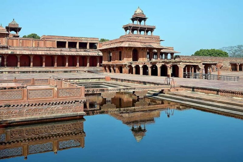 From Delhi or Agra: Taj Mahal and Fatehpur Sikri Guided Tour - A Closer Look at the Tour Itinerary