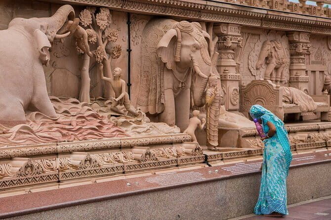 From Delhi: Overnight Taj Mahal & Agra City Tour by Car - Accommodation and Meals