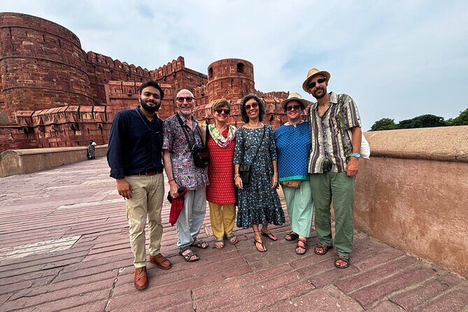 From Delhi: Private Agra & Taj Mahal Tour with 5 * Lunch - Discovering Agra Fort: A Testament to Mughal Power