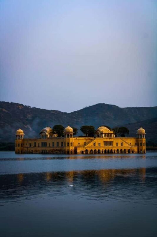 From Delhi: Private Jaipur Full Day Sightseeing by Guide - Key Points