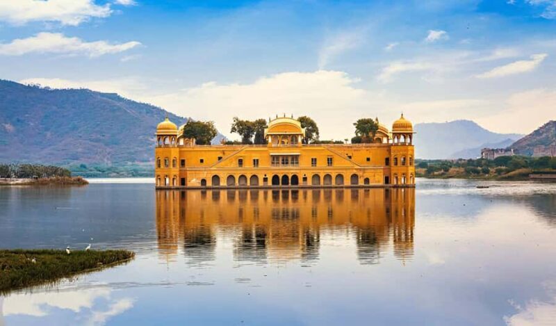 From Delhi: Private Jaipur full-day tour with expert guide - The Experience in Detail