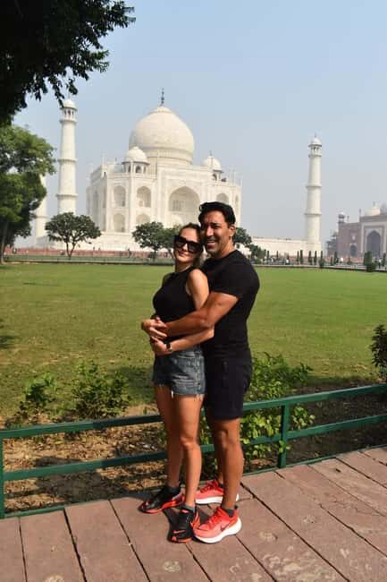 From Delhi: Private Taj Mahal & Agra Day Tour with Transfers - Who Should Consider This Tour?