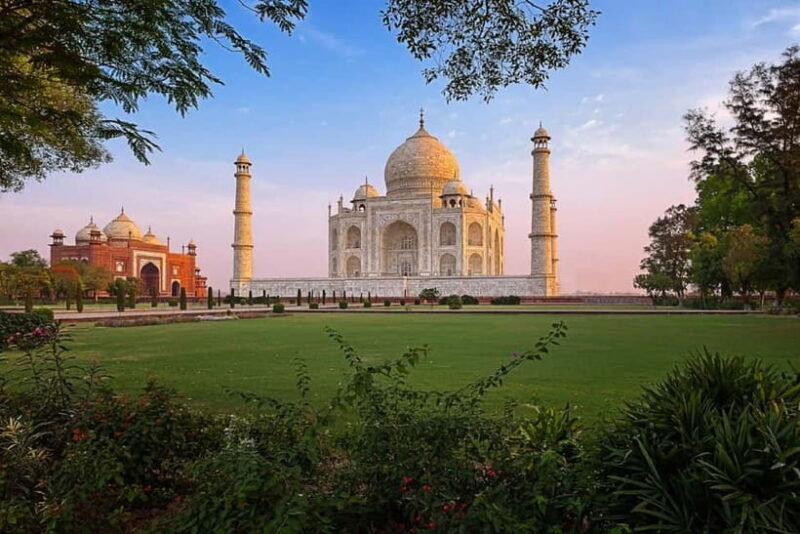 From Delhi: Private Taj Mahal, Agra Fort & Baby Taj Day Trip - Savoring Local Flavors: Lunch in Agra