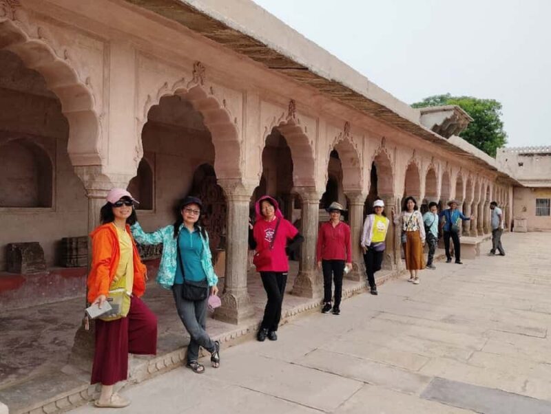 From Delhi: Private Taj Mahal & Agra Skip-the-Line Day Tour - Who Should Consider This Tour?