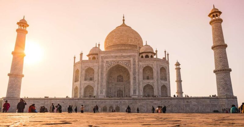 From Delhi: Private Taj Mahal and Agra Fort Tour by Car - The Journey from Delhi: Comfortable and Straightforward