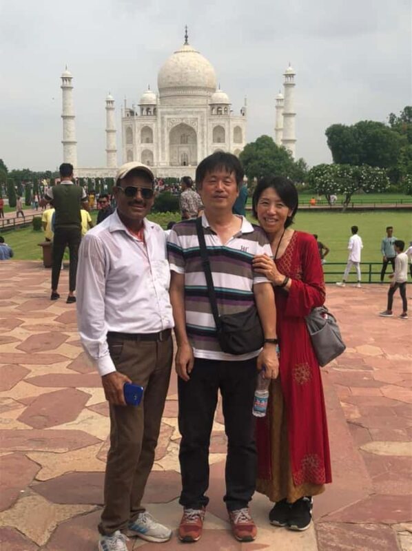 From Delhi: Private Taj Mahal tour with popular guide - Who Should Consider This Tour?