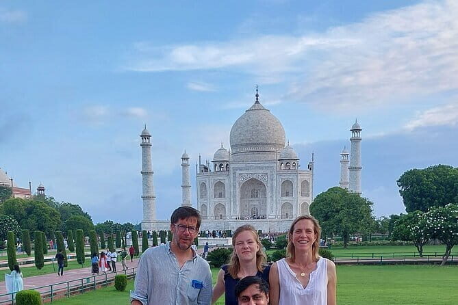 From Delhi: Private Tajmahal Tour by Gatimaan Express - The Itinerary in Detail