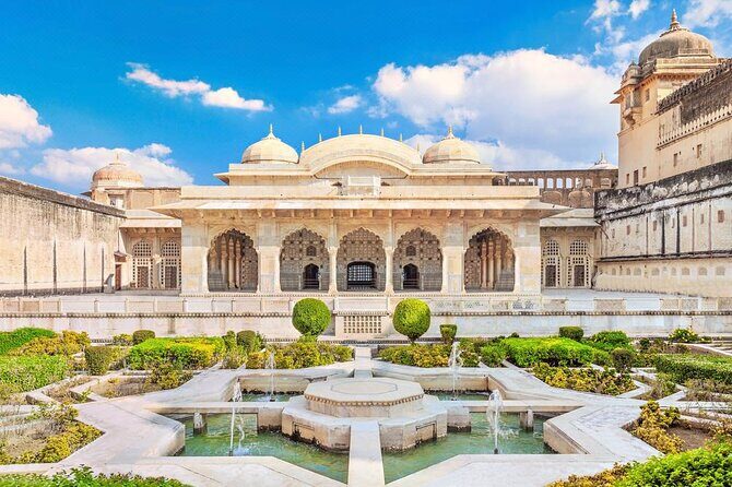 From Delhi Same Day Agra Taj Mahal and Agra Fort Tour By Train - A Closer Look at the Tour Experience