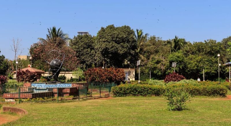 From Delhi : Same day Taj Mahal tour by car all inclusive - Other Notable Stops: Gardens and Forts