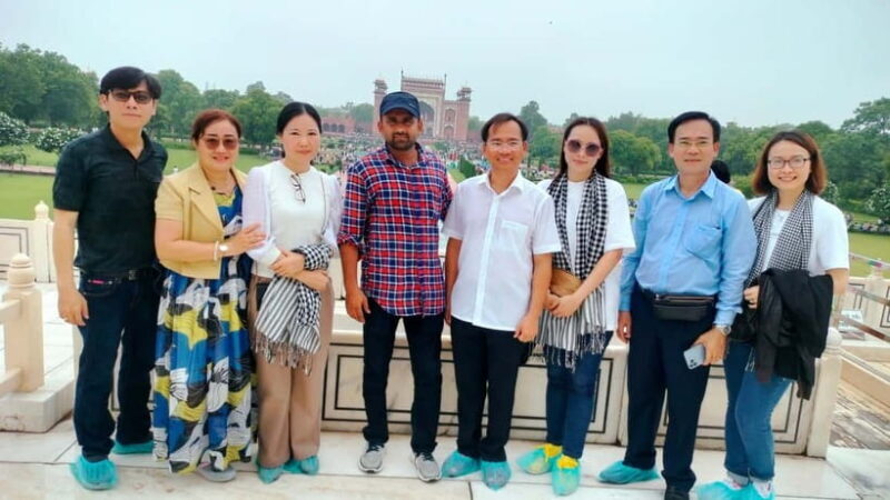 From Delhi: Same Day Taj Mahal Tour with lunch in 5 star - Final Thoughts