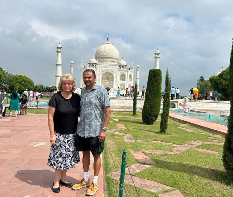 From Delhi: Same Day Taj Mahal Tour With Traditional Dress - The Journey Begins Early