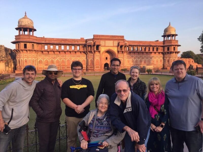 From Delhi: Same Day Taj Mahal Tour With Traditional Dress - Lunch at a 5-Star Hotel: Indulgence on a Budget
