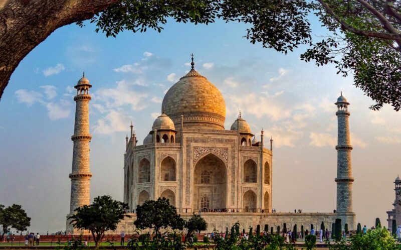 From Delhi: Sunrise Taj Mahal & Agra Private Day Trip By Car - Starting Early: The Pickup and Journey
