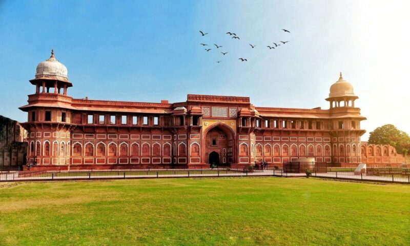 From Delhi: Sunrise Taj Mahal & Agra Private Day Trip By Car - Exploring Agra Fort