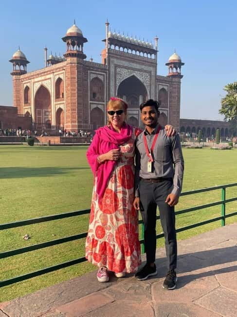 From Delhi: Taj Mahal & Agra Fort Day Tour with Female Guide - Lunch and Optional Activities