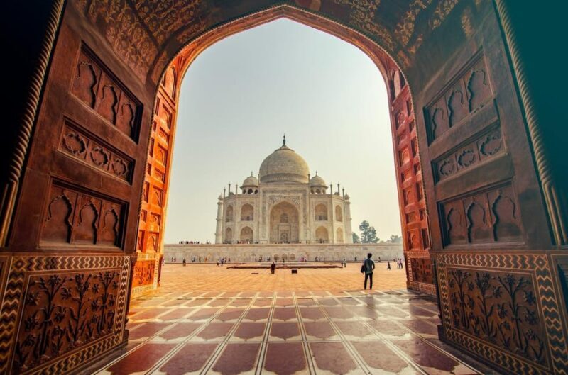 From Delhi: Taj Mahal & Agra Private Day Trip by AC Car - Exploring the Taj Mahal