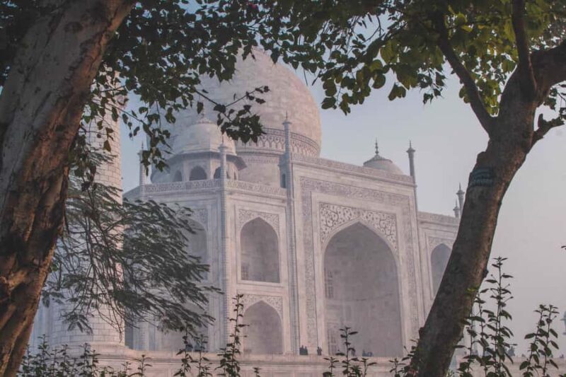 From Delhi: Taj Mahal & Agra Private/Group Day Trip - Authentic Moments and Authentic Guides