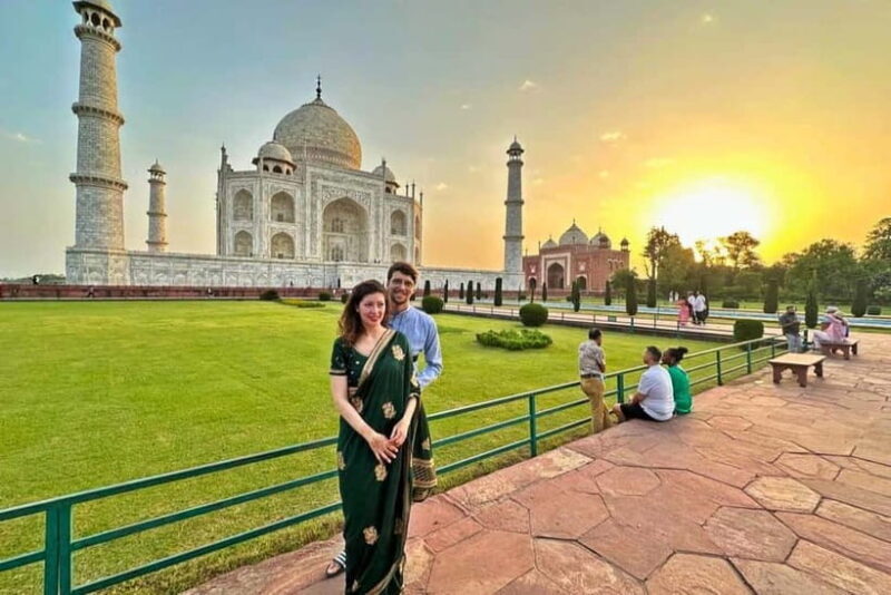 From Delhi: Taj Mahal & Agra Tour By Gatimaan Express Train - Key Points