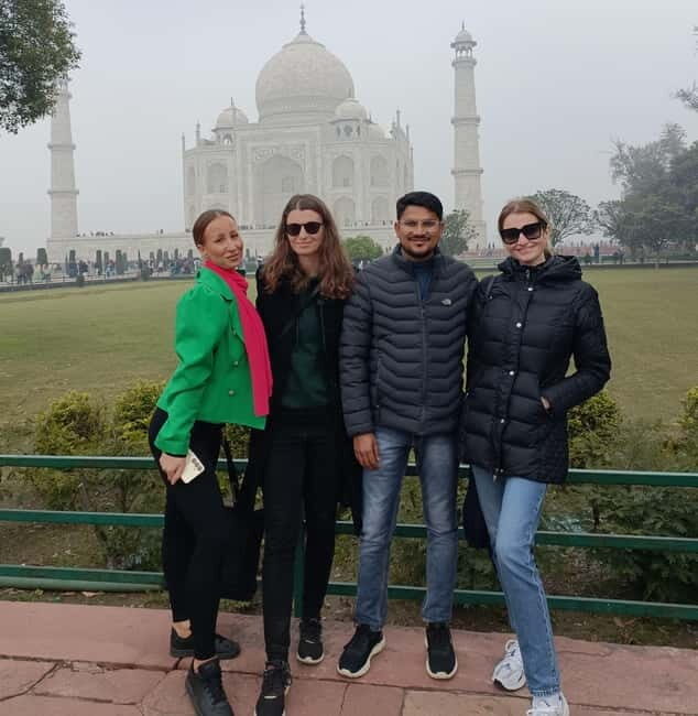 From Delhi: Taj Mahal & Agra With Fatehpur Sikri Day Tour - Key Points