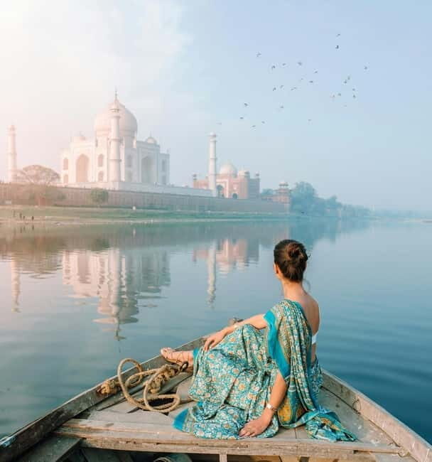 From Delhi: Taj Mahal, Baby Taj, Agra Fort with Female Guide - Key Points