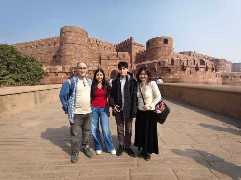 From Delhi: Taj Mahal Day Tour with 5 Star Hotel Lunch - Key Points