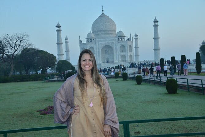 From Delhi: Taj Mahal Day Tour with Lunch - What Does the Price Cover?
